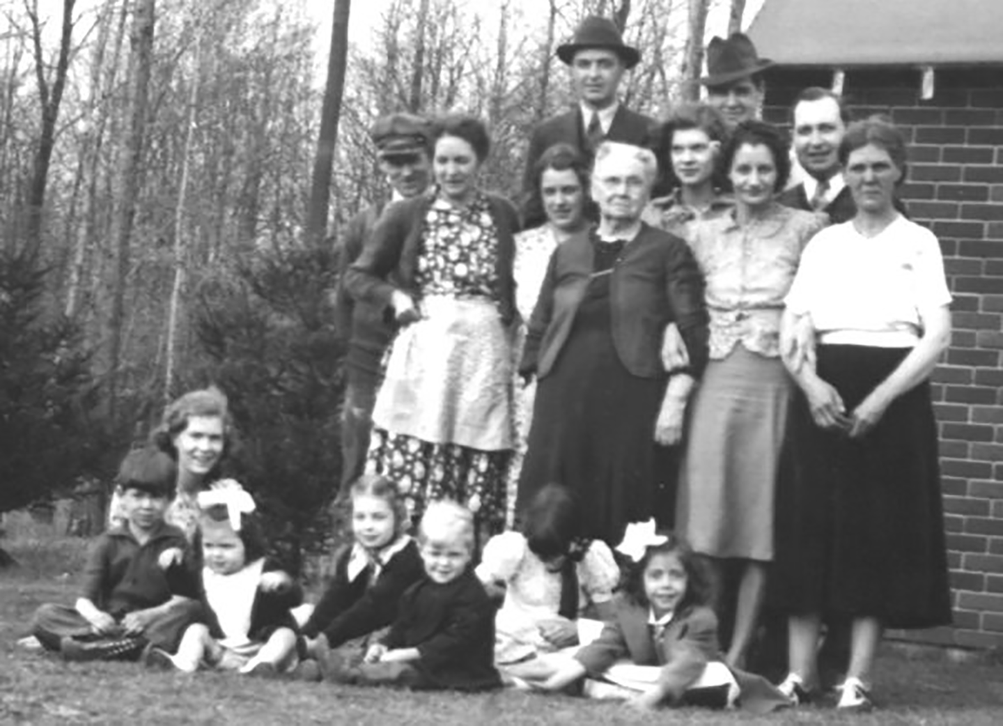 Ron and Sue Wall's Family History Site, Arkansas Corbett Family Photos